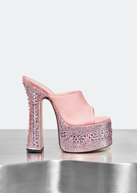 Shop High Heels for Women in UAE | Level Shoes