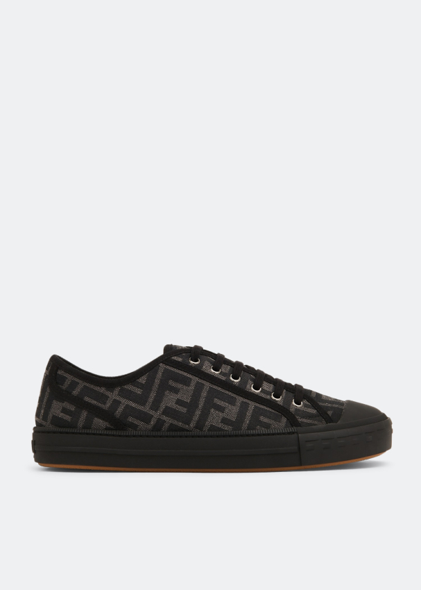 Fendi Domino sneakers for Men - Black in UAE | Level Shoes