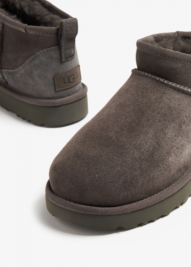 UGG Classic Ultra Mini boots for Women - Grey in Kuwait | Level Shoes