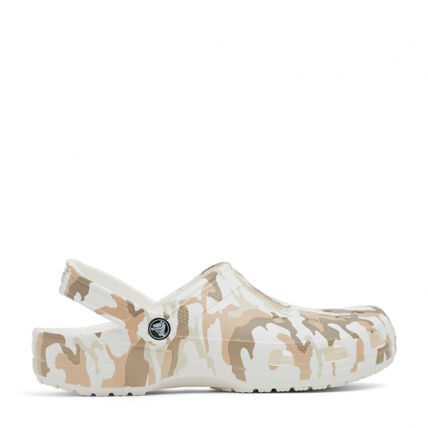 Crocs Classic camo clogs for Men - Printed in UAE | Level Shoes