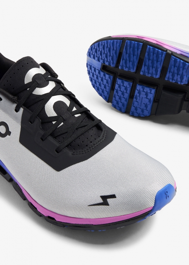 On Cloudflash Sensa sneakers for Women - Silver in UAE | Level Shoes