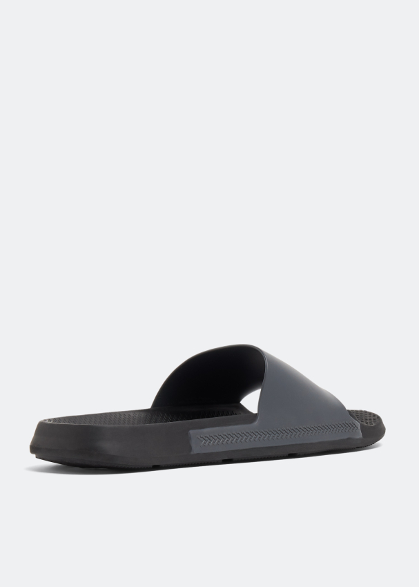 Havaianas Classic slides for Men - Black in UAE | Level Shoes