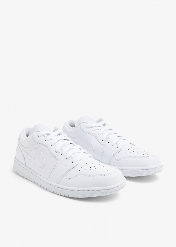 Nike Air Jordan 1 Low 'Triple White' sneakers for Men - White in KSA ...