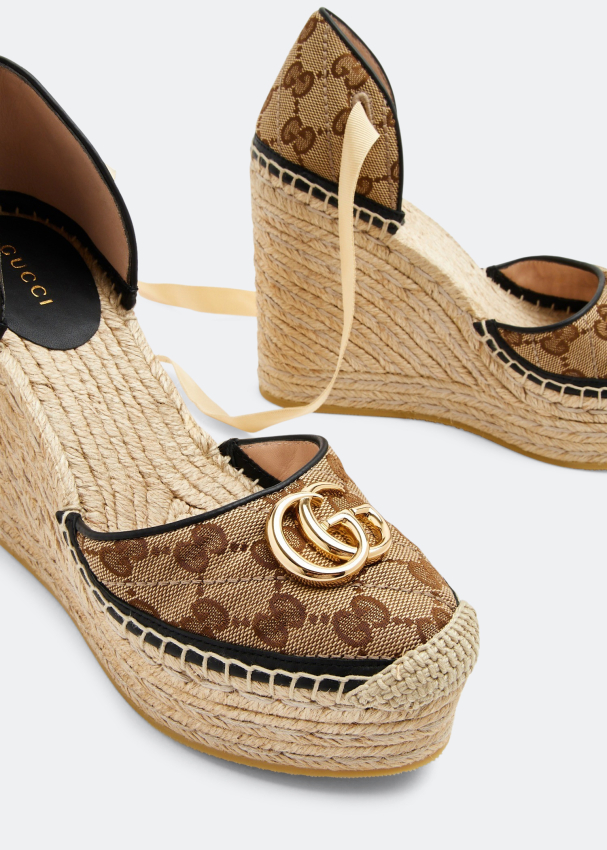Gucci GG matelassé platform sandals for Women - Beige in UAE | Level Shoes