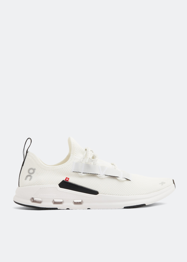 On Cloudeasy sneakers for Men - White in UAE | Level Shoes