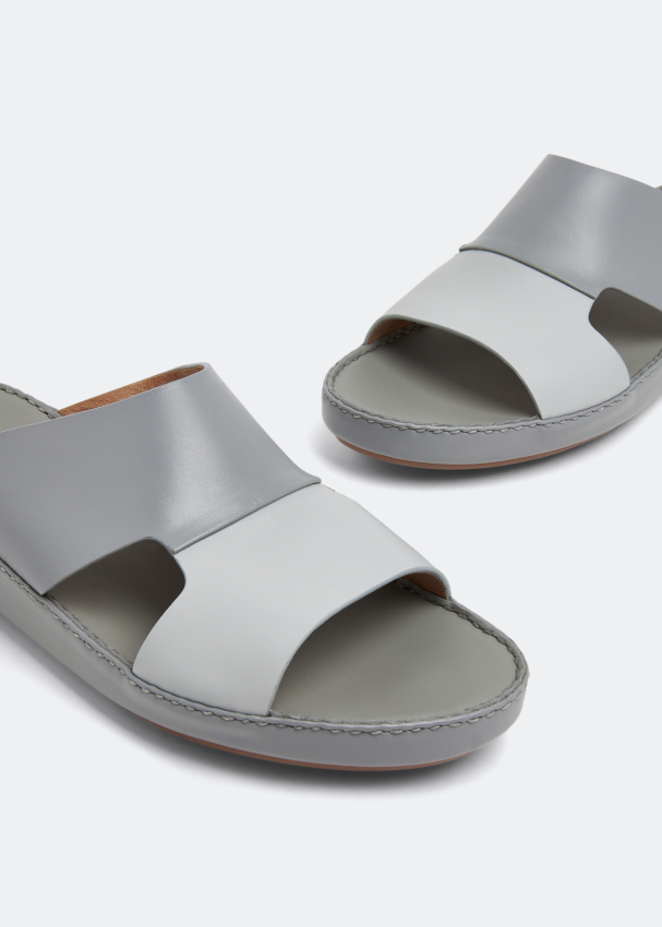 Laggar Two-tone sandals for Men - Grey in UAE | Level Shoes