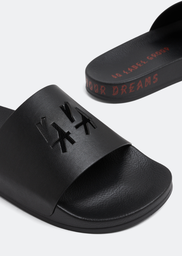 44 Label Group 44 Columbia slides for Men - Black in UAE | Level Shoes
