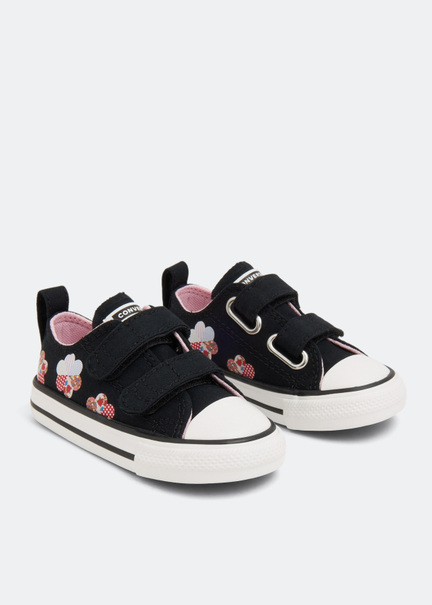 Converse Chuck Taylor All Star 2V sneakers for Baby - Black in UAE ...