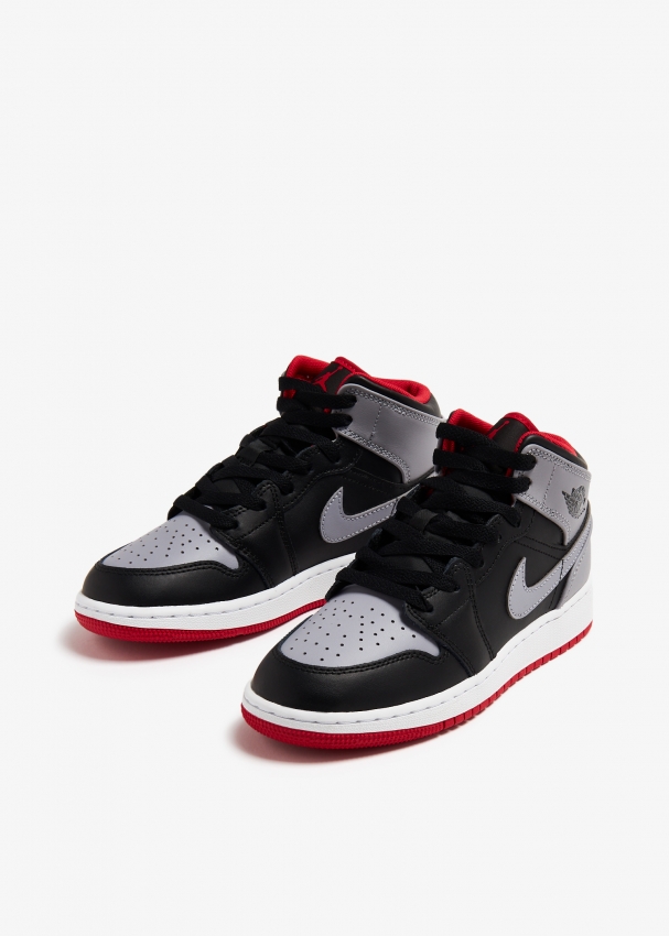 Nike Air Jordan 1 Mid sneakers for Boy - Grey in UAE | Level Shoes