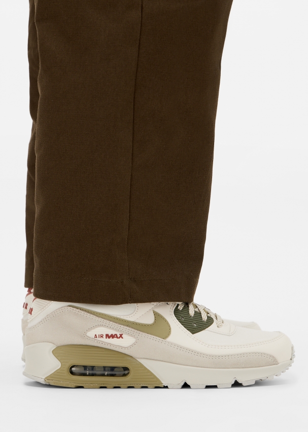 Nike Air Max 90 sneakers for Men - White in UAE | Level Shoes