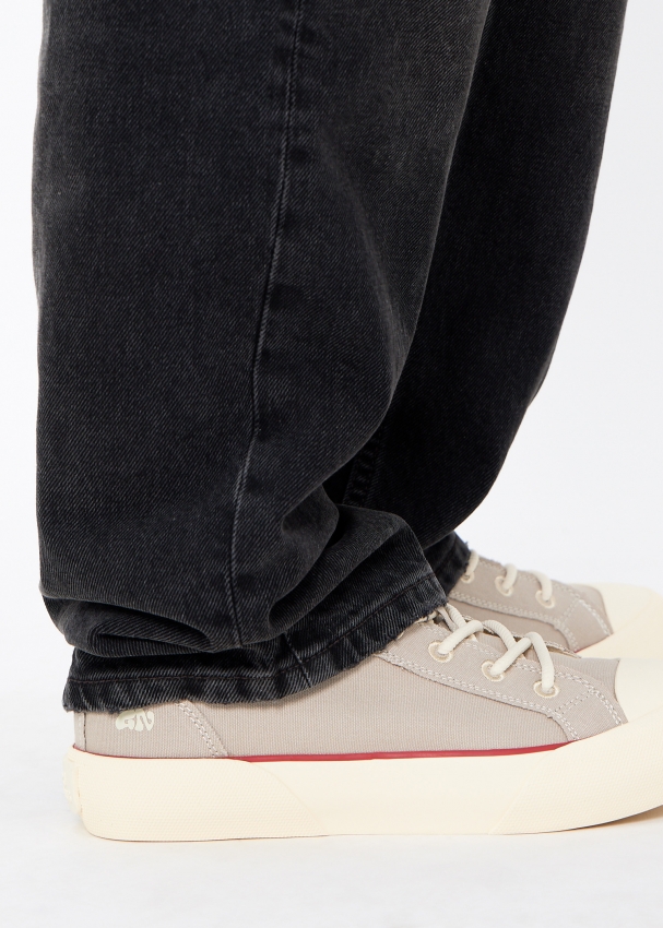 Good News Chunks low-top sneakers for Women - Grey in UAE | Level Shoes