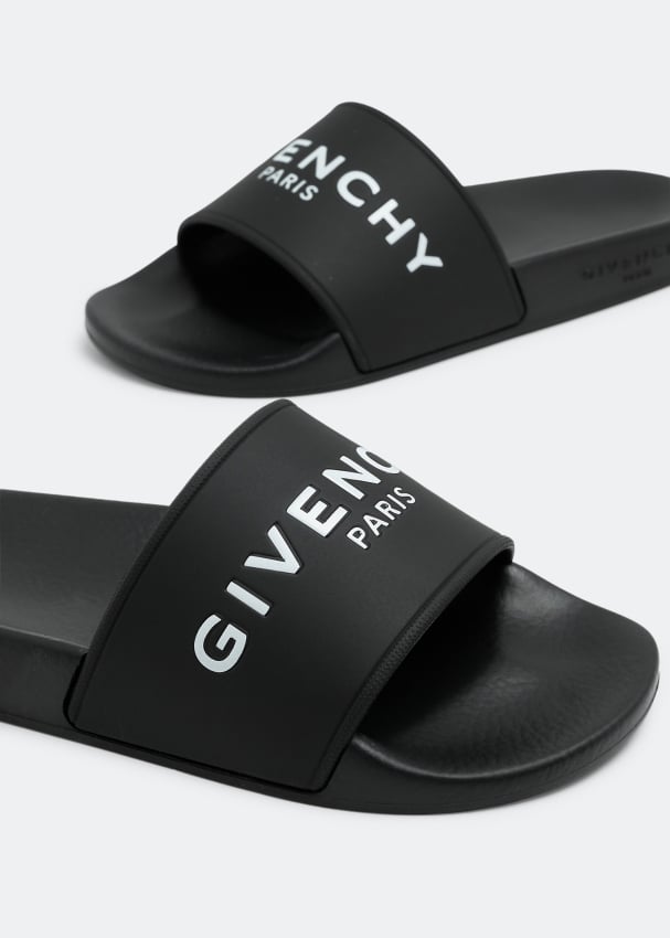 Givenchy Aqua slides for Kids Unisex - Black in UAE | Level Shoes