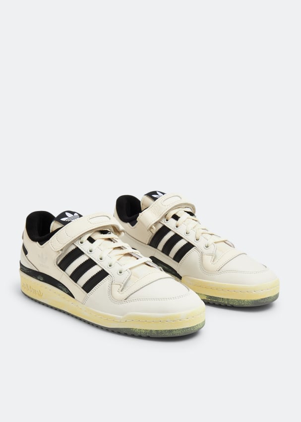 adidas Forum 84 Low AEC sneakers for Men - White in UAE | Level Shoes