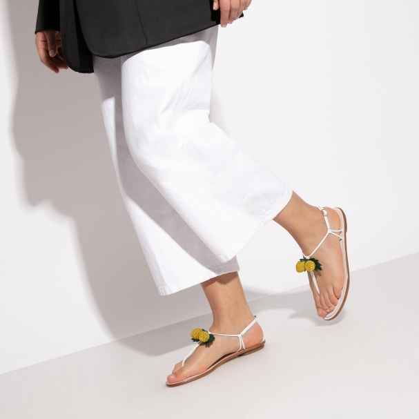 Aquazzura Limoncello flat sandals for Women - White in UAE | Level Shoes