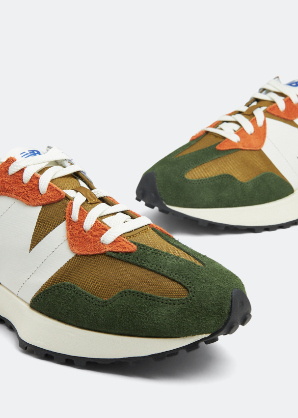 New Balance 327 sneakers for Men - Green in UAE | Level Shoes