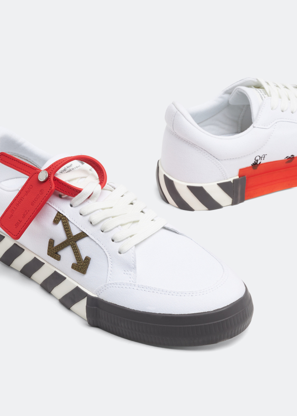 Off-White Low Vulcanised sneakers for Men - White in KSA | Level Shoes