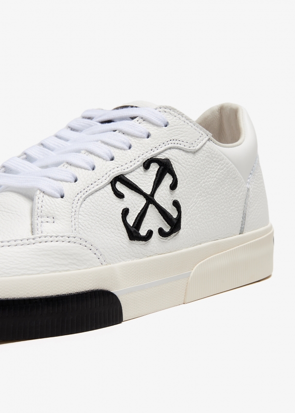 Off-White Low Vulcanized sneakers for Women - White in UAE | Level Shoes