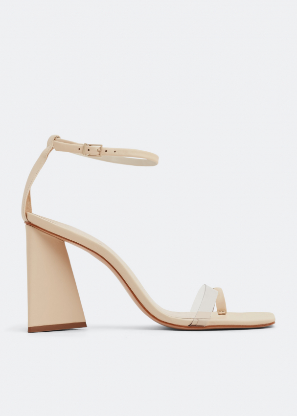 Schutz Avva sandals for Women - Beige in UAE | Level Shoes