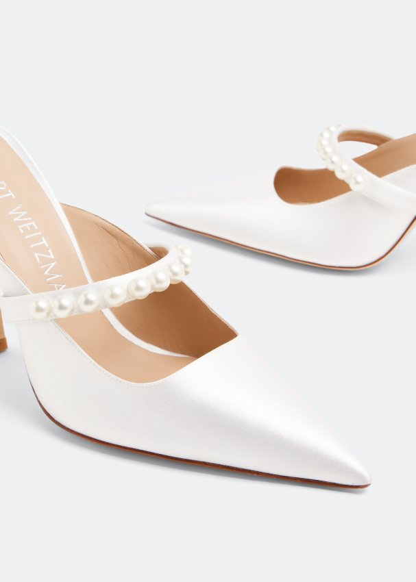 Stuart Weitzman Goldie 100 mules for Women - White in UAE | Level Shoes