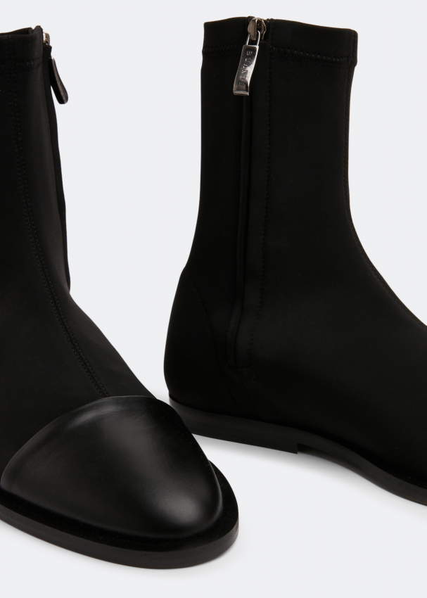 Buanne Loreto boots for Men - Black in UAE | Level Shoes