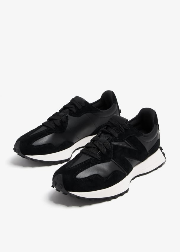 New Balance 327 sneakers for Men - Black in UAE | Level Shoes